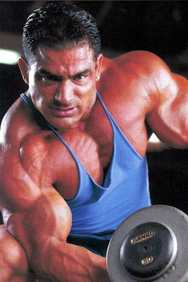 FITNESS & BEAUTY: Mike Dragna